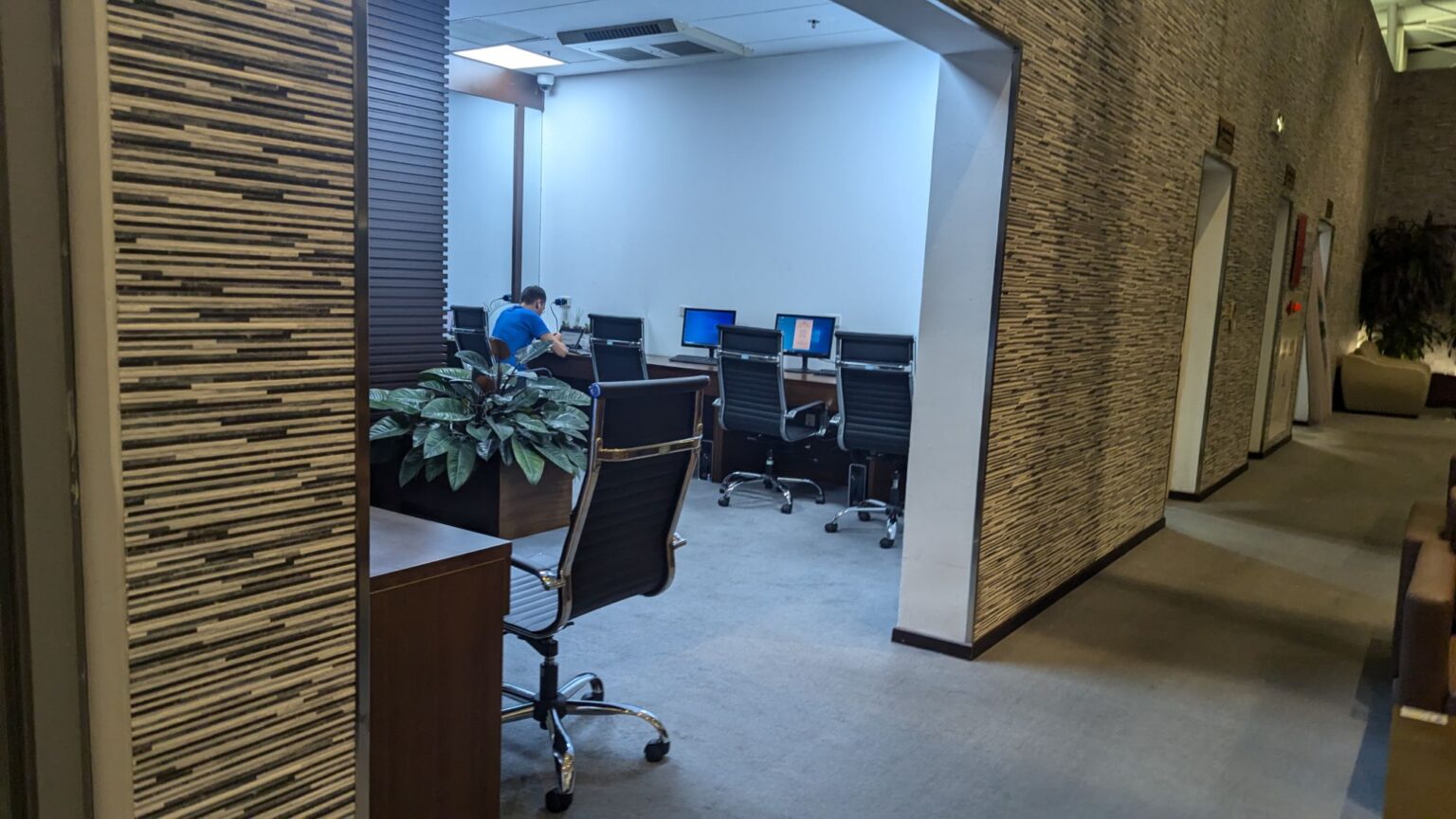 【JAL/ANA/PP】ハノイ･ノイバイ空港ラウンジ「NIA Business Lounge / Song Hong Lounge」レビュー。 | ホールディングの旅日記