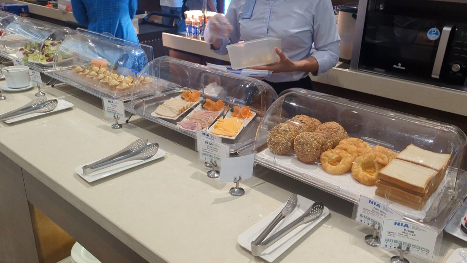 【JAL/ANA/PP】ハノイ･ノイバイ空港ラウンジ「NIA Business Lounge / Song Hong Lounge」レビュー。 | ホールディングの旅日記