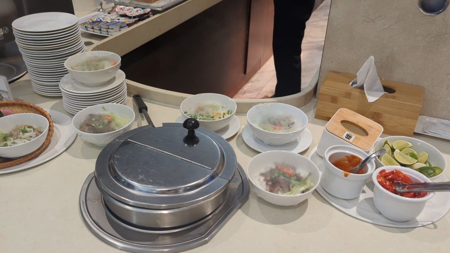 【JAL/ANA/PP】ハノイ･ノイバイ空港ラウンジ「NIA Business Lounge / Song Hong Lounge」レビュー。 | ホールディングの旅日記